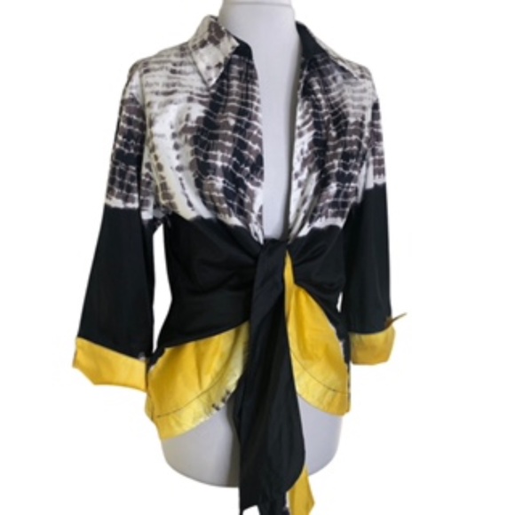 Mishca | Tops | Mishca Tie Front Animal Print 34 Cuff Sleeve Top Size ...